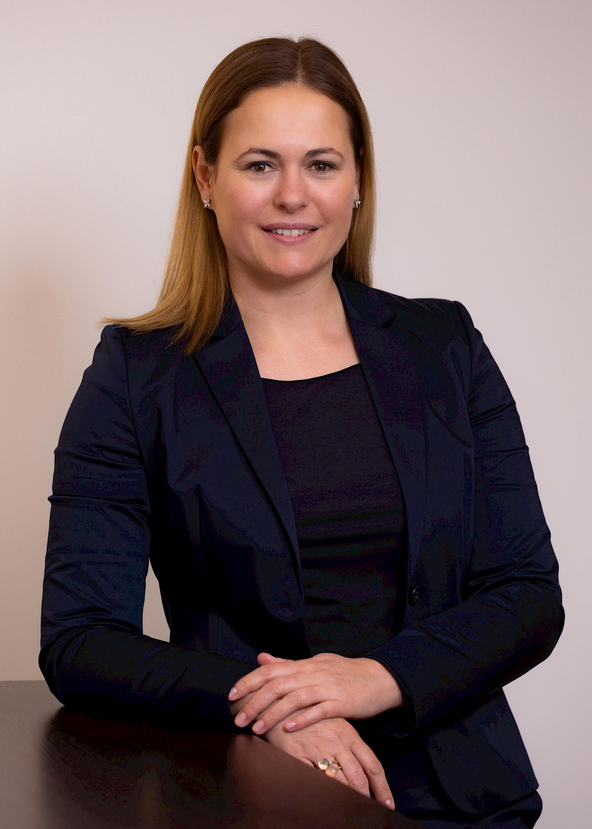 Anke Bridge Haux: Von der CS zur Fürstenbank | People | Aktuell ...